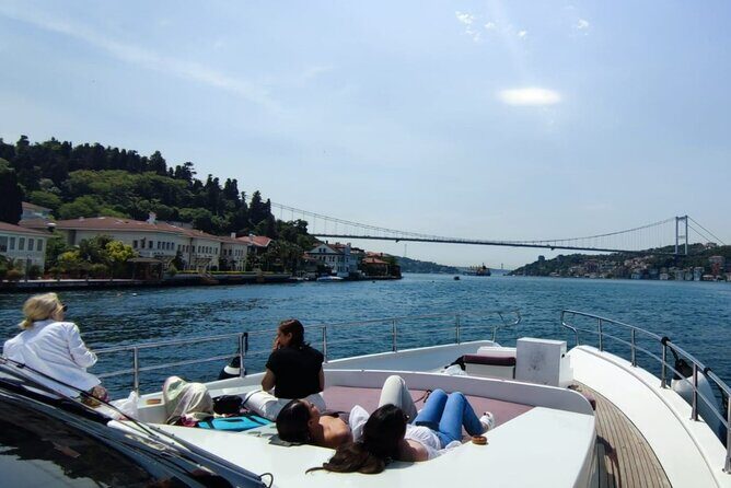 Luxury Bosphorus Yacht Cruise  Stopover in Asian Side - Itinerary Breakdown: What to Expect