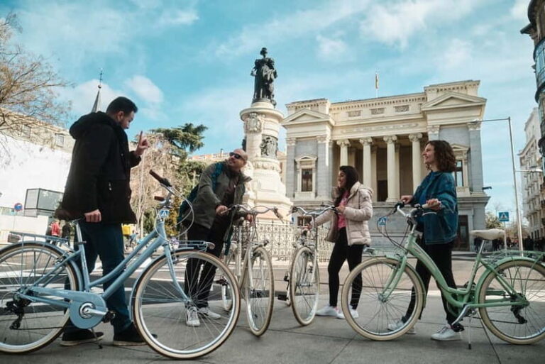 Madrid: City Highlights Guided Vintage Bike Tour - What Sets This Tour Apart?