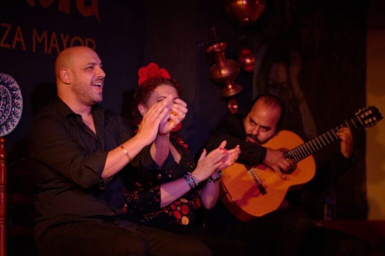 Madrid: Flamenco Show La Quimera with Drinks & Dinner Option - Food and Drinks: A Complement to the Show
