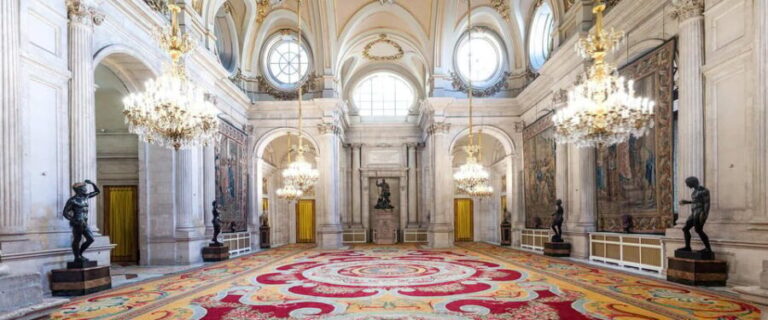 Madrid: Guided Tour of the Royal Palace with Fast Access - What the Tour Covers