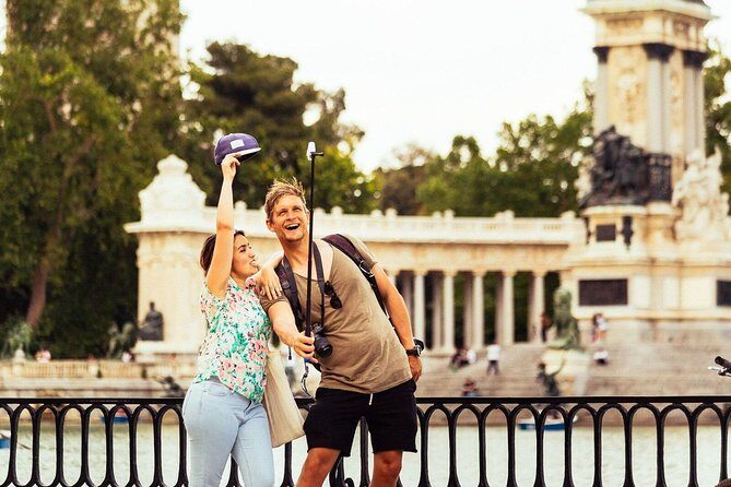 Madrid Highlights and Hidden Gems Private Tour with a Guide - Breaking Down the Itinerary