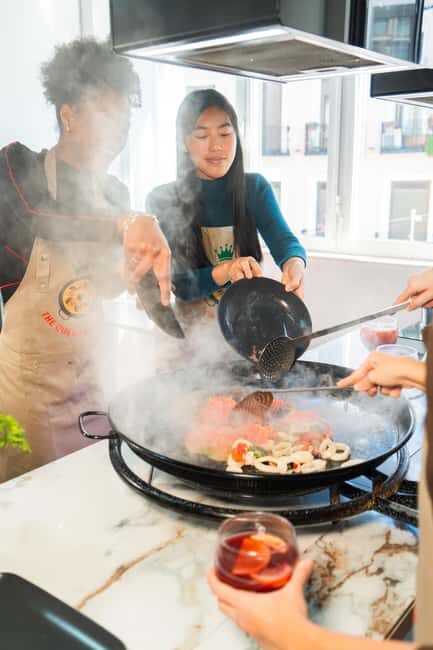 Madrid: Paella & Sangria Classes  Seafood, Chicken or Vegan - What to Expect: A Detailed Breakdown