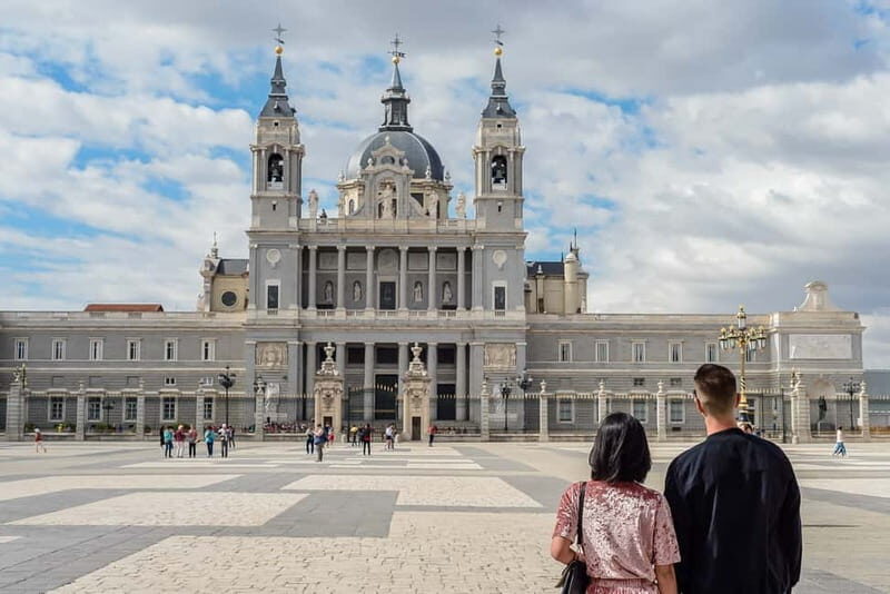Madrid: Royal Palace Expert Guided Tour with Skip-the-Line - The Itinerary: What Makes Each Stop Special?