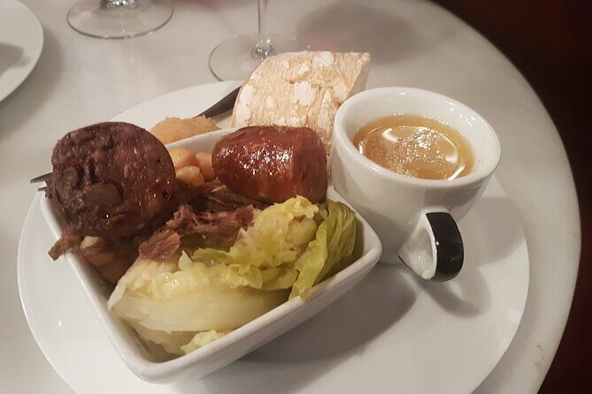 Madrid Small Group Tapas Tour at 4 Venues -Lunch or Dinner - The Guide: Knowledge, Friendliness, and Local Insights