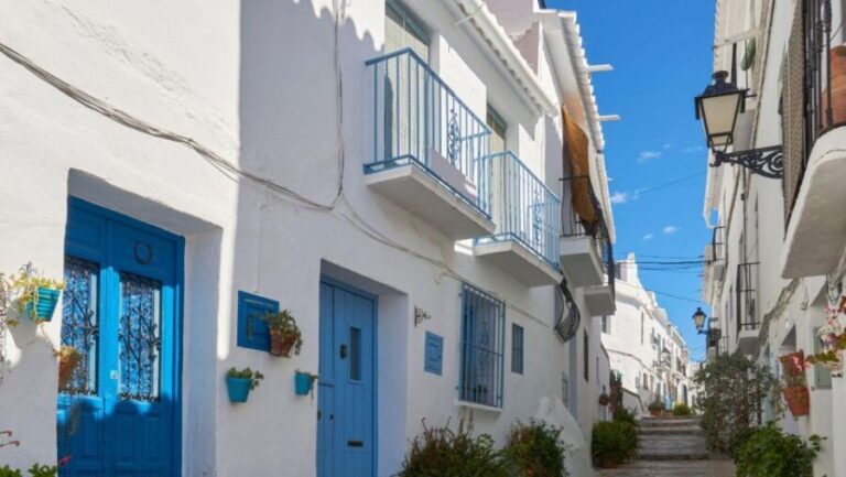 Malaga: Frigiliana & Nerja Tour with Local Product Tastings - Who Will Love This Tour?