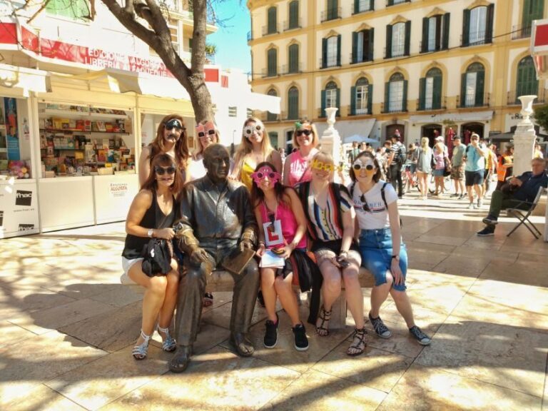 Málaga: Private Sightseeing Treasure Hunt - Who Will Love This Tour?