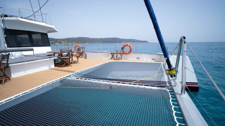 Marseille: Sunset Evening & Dinner at Sea on a Maxi Catamaran in Frioul - What You Can Expect