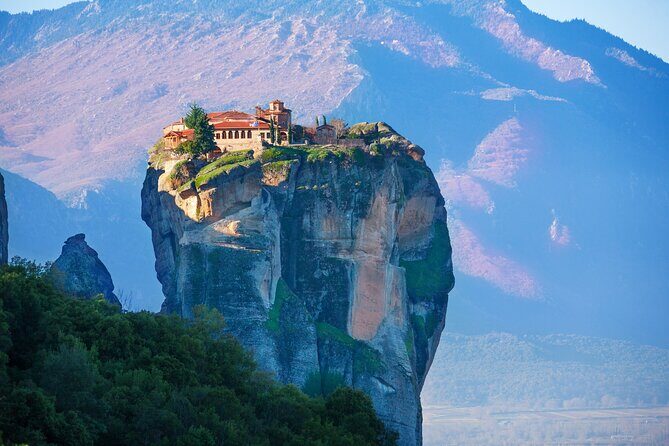 Meteora Day Trip with central Pick up & optional Lunch - The Heart of the Experience: Meteora Monasteries