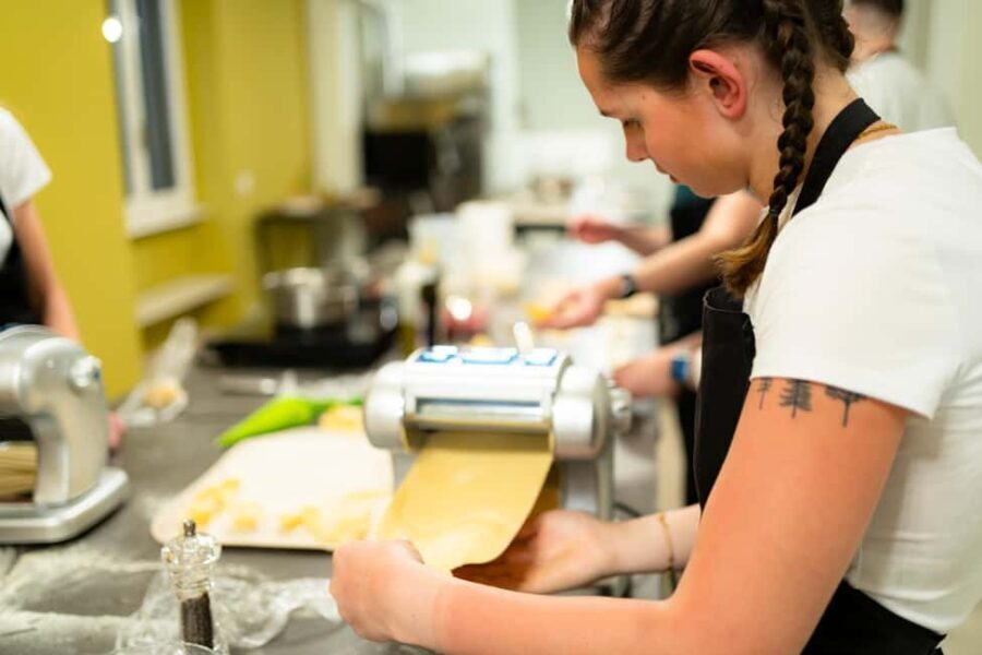 Milan: Pasta, Gnocchi and Tiramisù Cooking Class with Wine - An In-Depth Look at the Milan Cooking Class Experience