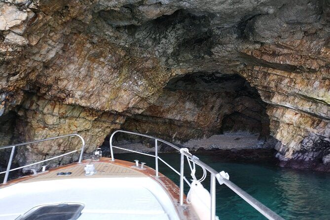 Monopoli Shared tour by Gozzo boat to the Polignano caves - Practical Details and What to Expect