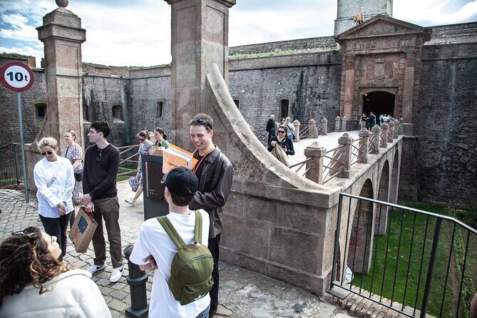 Montjuïc Walking Tour With Optional Flamenco Show - The Optional Flamenco Show
