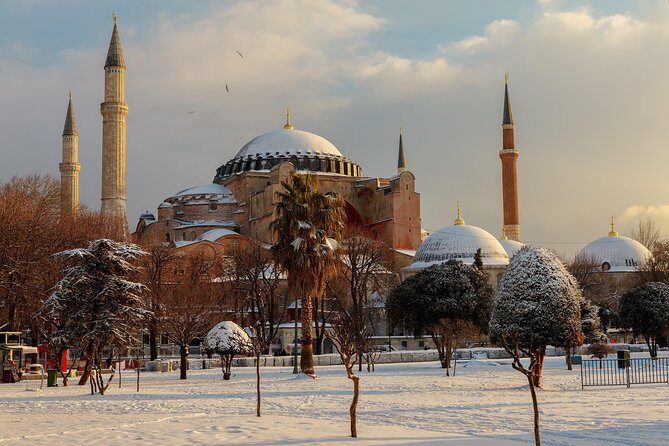 Morning Istanbul: Half-Day Tour with Blue Mosque, Hagia Sophia, Hippodrome and Grand Bazaar - Transportation & Group Size