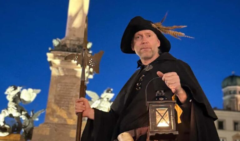 Munich: Night Watchman Tour in English - Who Would Enjoy This Tour?