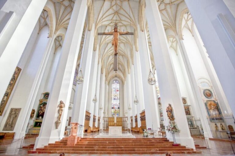 Munich: Old Town & Viktualienmarkt City Walk in German - Who Is This Tour Best For?