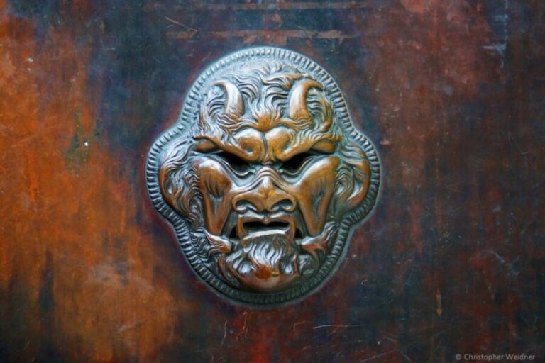 Munich: Spooky Tour of Old Town in German - Who Will Enjoy This Tour?