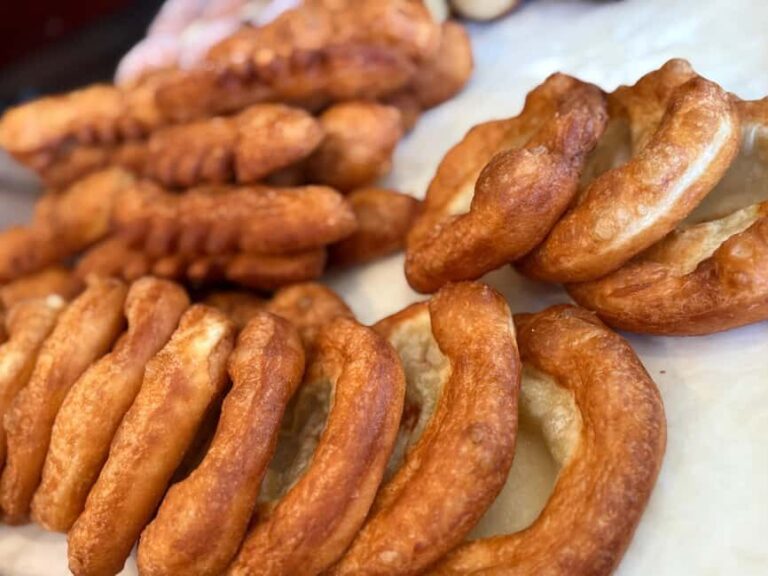 Munich: Viktualienmarkt & Altstadt Food Tour - What to Expect: Practical Insights