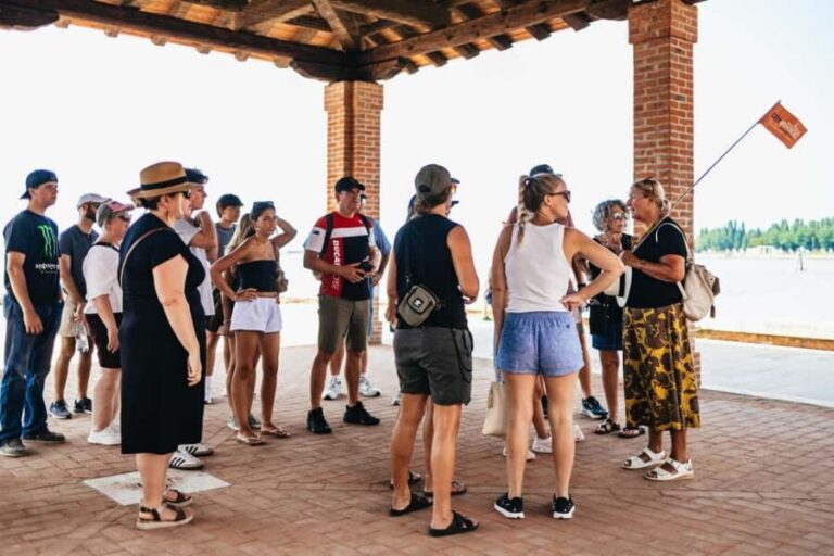 Murano & Burano Guided Tour by Private Boat with Glassmaking - Authentic Insights from Reviews