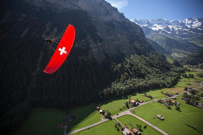 Mürren: Paragliding over the Lauterbrunnen Valley - What to Expect During Your Flight
