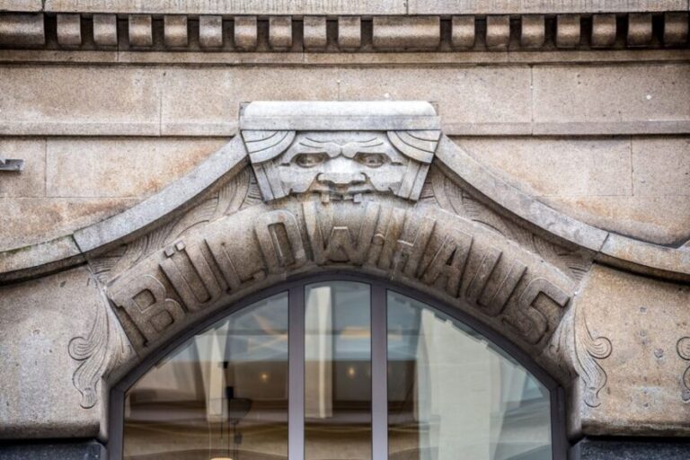 Mystical Hamburg - Walking Tour in German - Who Would Enjoy This Tour?