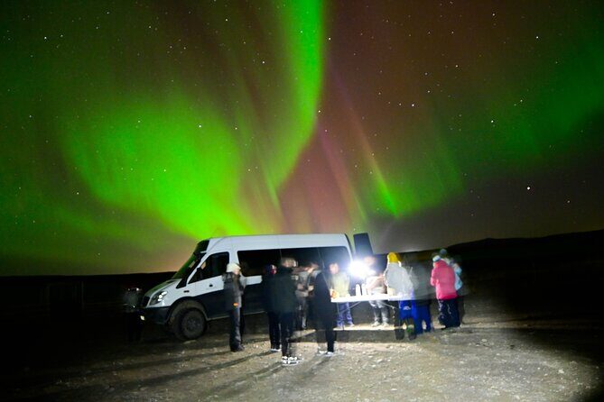 Northern Lights 4x4 Tour with Pastries and Cocoa from Reykjavik - What Are the Pros?