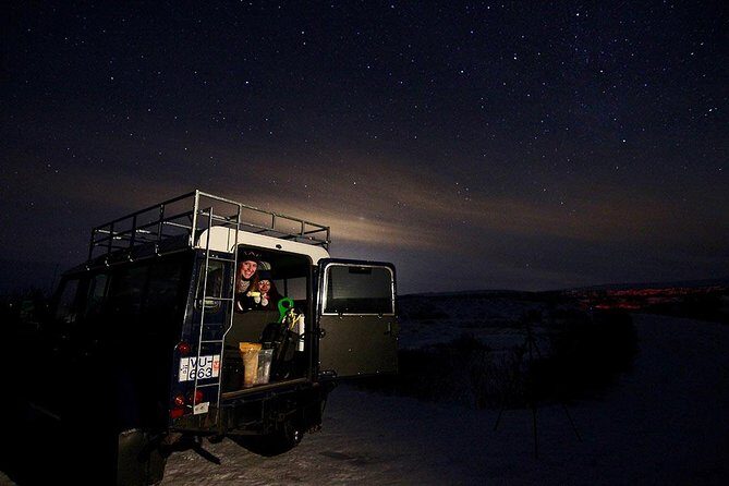 Northern Lights and Stargazing Small-Group Tour with Local Guide - What Makes This Tour Stand Out