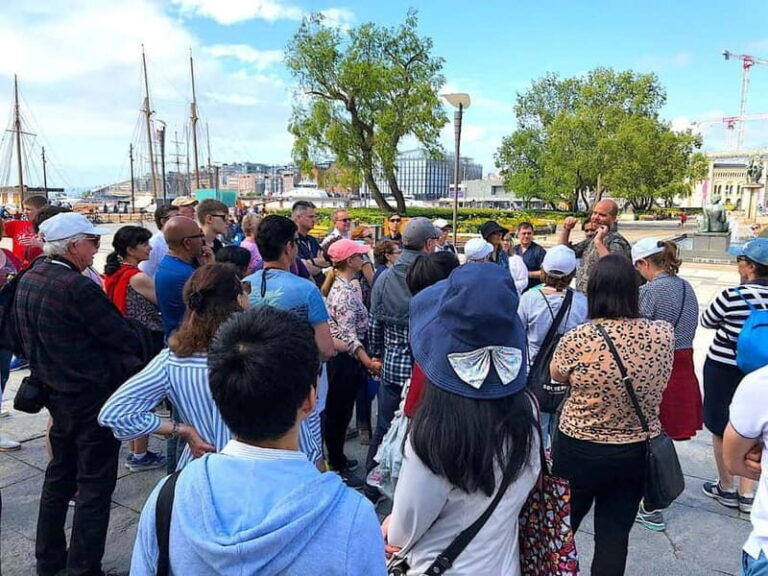 Oslo: Guided Walking Tour of Central Oslo with Local Guide - Practical Details and Why They Matter