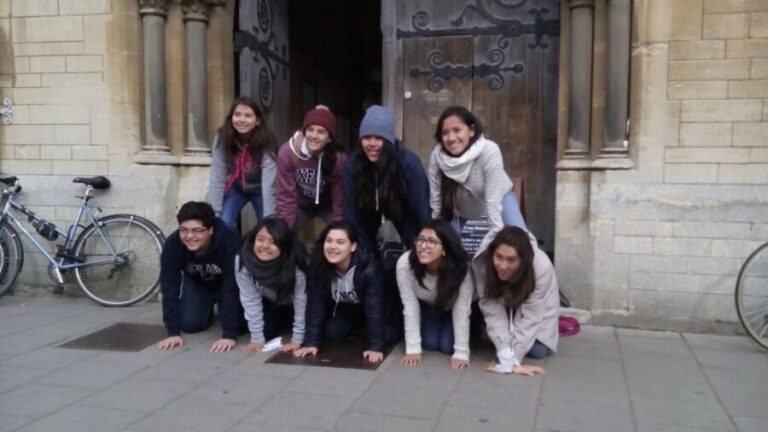 Oxford University: Guided Small Group Walking Tour - Detailed Breakdown of the Itinerary