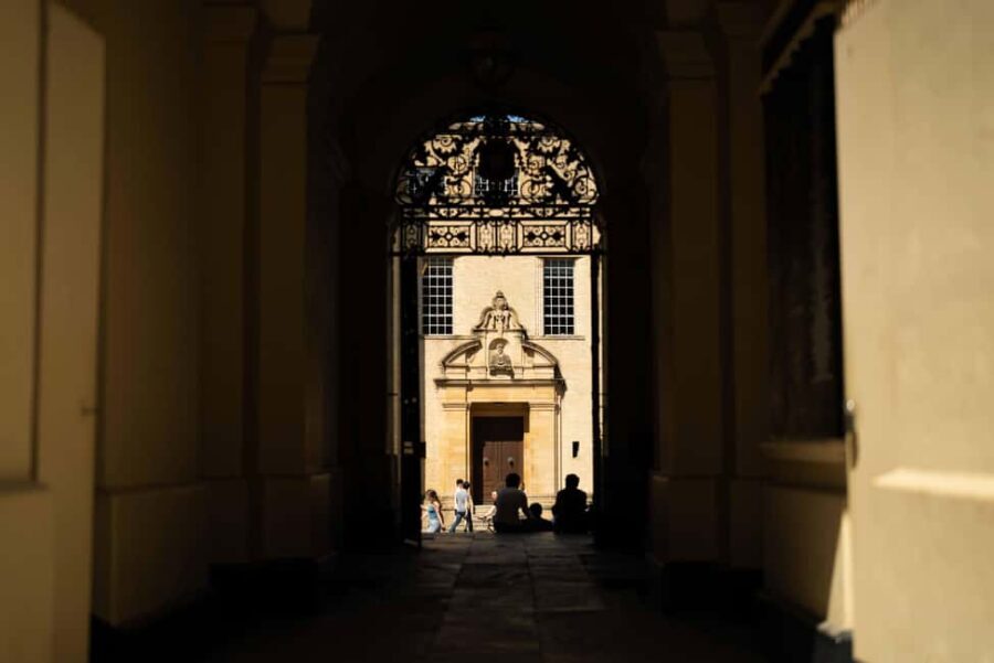 Oxford University: Walking Tour By Alumni & New College - A Walk Through Oxford’s Historic Heart