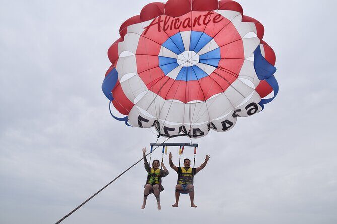 Parasailing in Alicante - Who Will Love This Experience?
