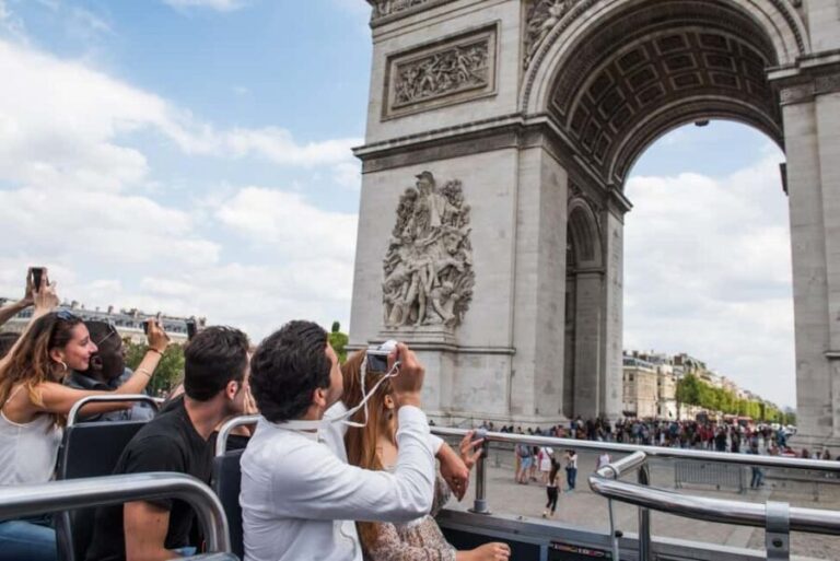 Paris: Arc de Triomphe Ticket & Big Bus Hop-on Hop-off Tour - The Hop-On, Hop-Off Bus