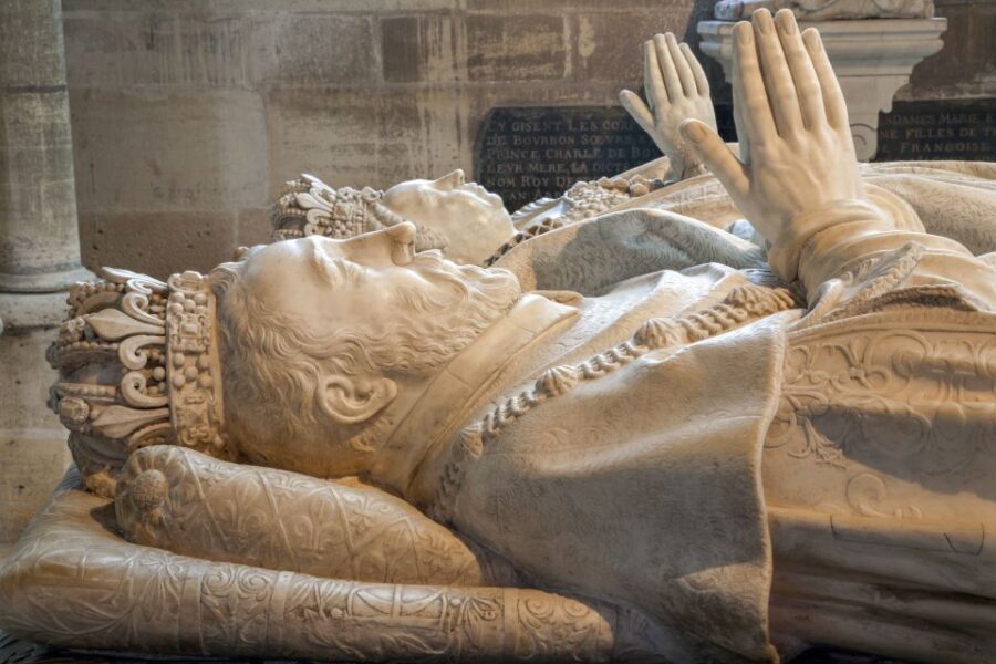 Paris: Basilique Saint Denis Entry Ticket - Who Should Visit the Basilica of Saint Denis?