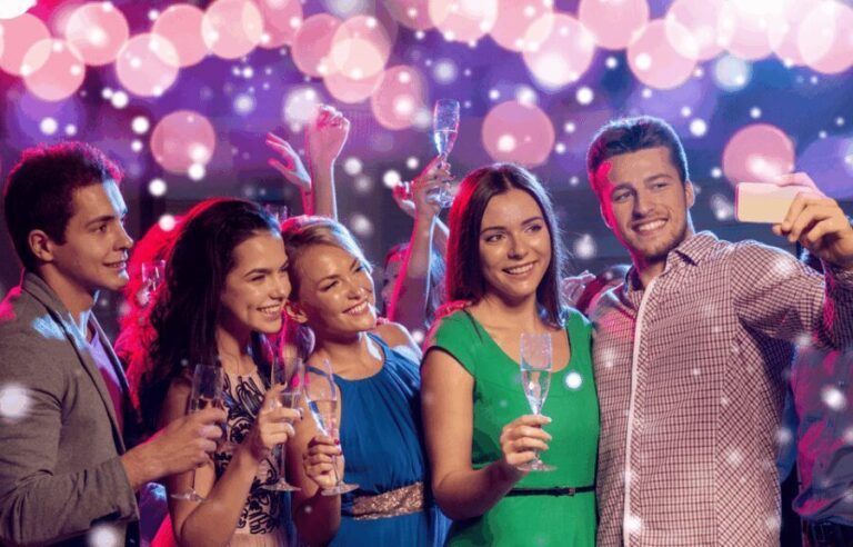 Paris: Bastille Day Special Evening Cruise - Key Points