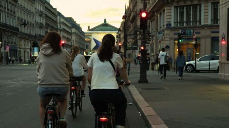 Paris By Night: 3-Hour Guided Bike Tour - What to Expect from the Tour