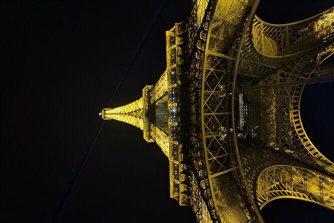 Paris by Night - The Experience in Detail