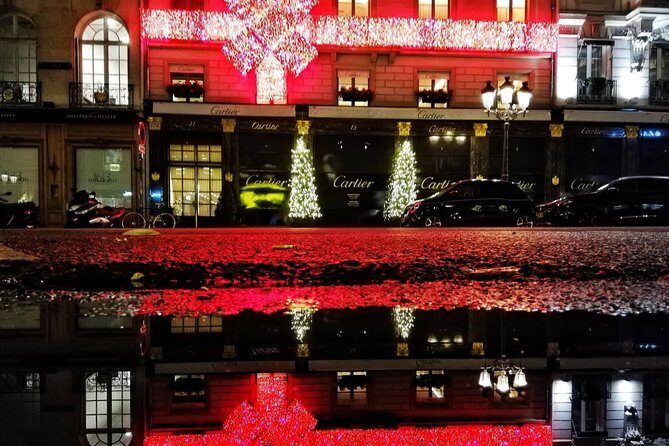 Paris City of Fashion History Private Guided Walking Tour - Detailed Breakdown of the Itinerary