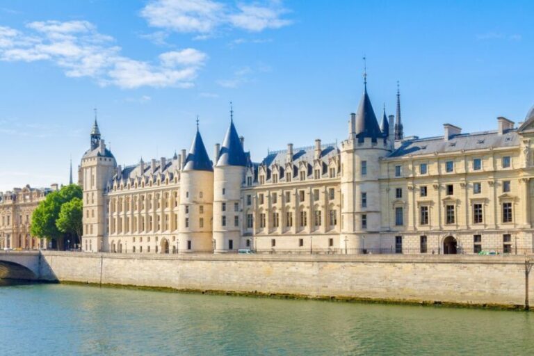 Paris: Conciergerie Ticket with Histopad - Who Will Love This Tour?
