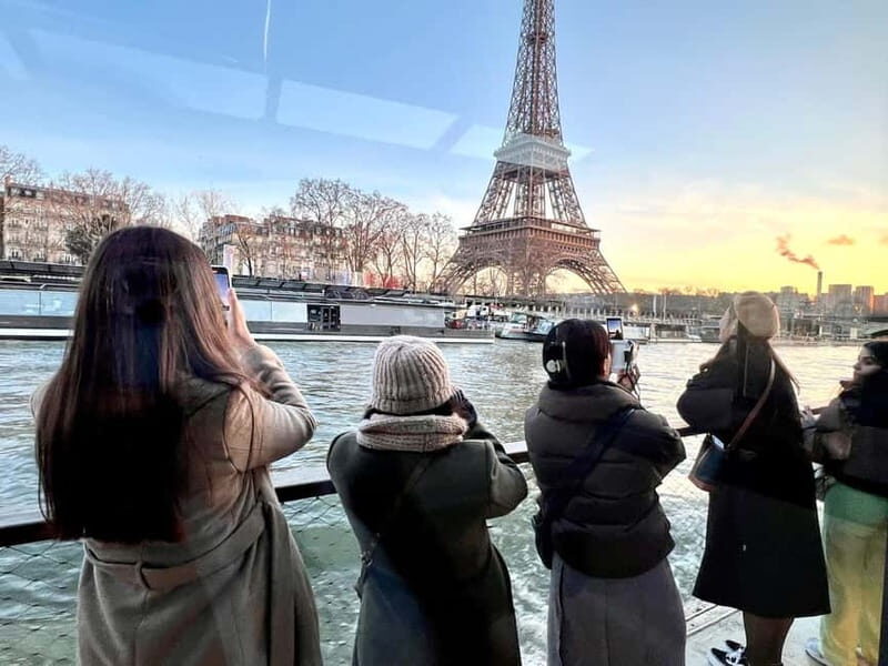 Paris: Day or Evening River Cruise with Musical Ambiance - Who Is This Tour Best For?