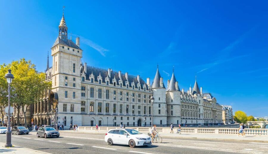 Paris: Early Access Notre Dame Cathedral Walking Tour - Practical Details and Value