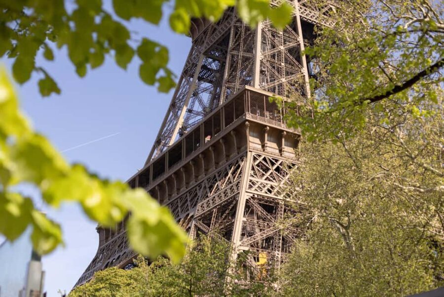 Paris: Eiffel Tower Dining, Gustave Menu at Madame Brasserie - Practical Details: How It Works