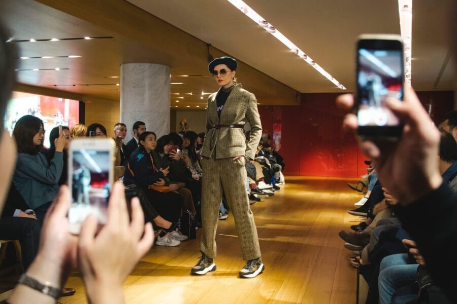 Paris: Fashion Show at Galeries Lafayette Haussmann - Practical Details & Tips for Attending