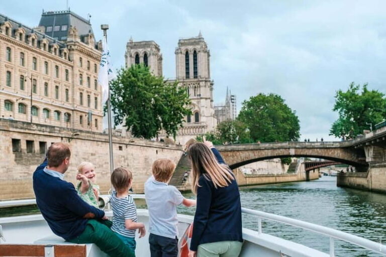 Paris: Fast-Access Seine River Cruise from Eiffel Tower - In-Depth Look at the Experience
