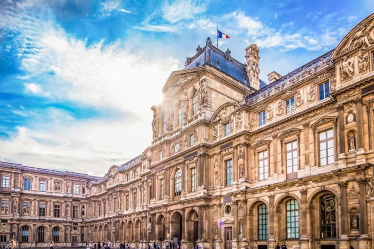 Paris: Louvre Guided Tour with Reserved Access & Boat Cruise - Practical Details and Tips