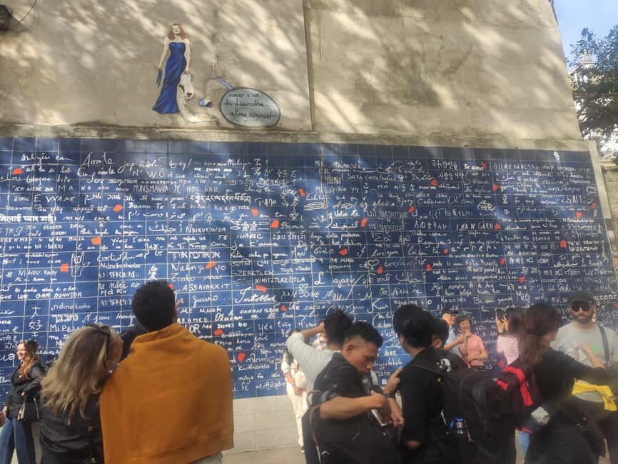 Paris : Montmartre highlights walking tour - From Art to Panoramas: The Heart of Montmartre