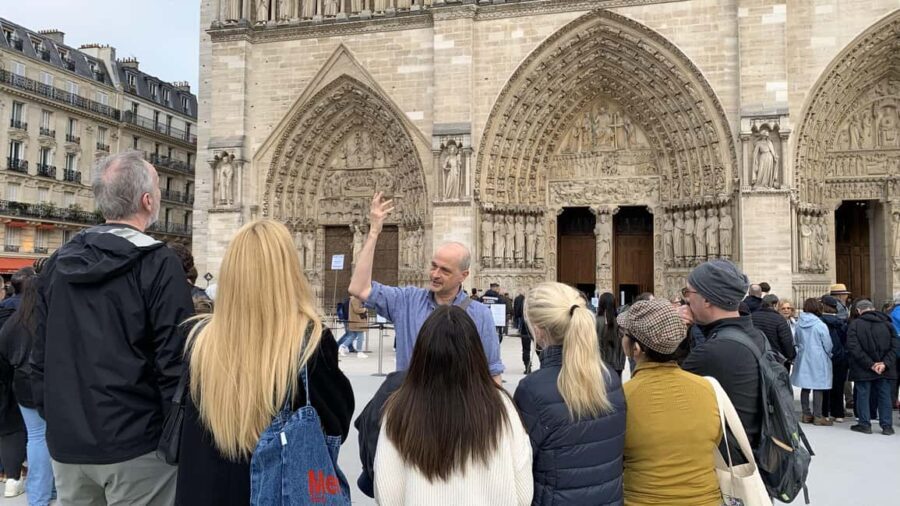Paris: Notre-Dame Exterior and Latin Quarter Guided Walk - Analyzing the Value
