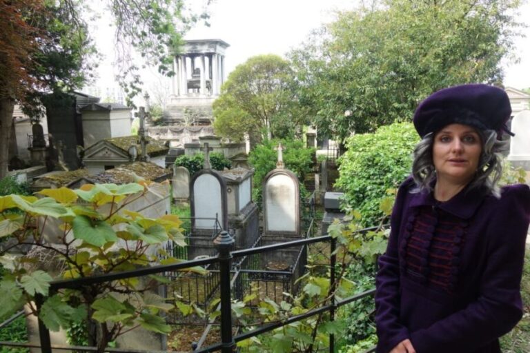 Paris: Père Lachaise Cemetery Guided by the Great Sibylle - Why This Tour Works