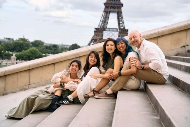 Paris: Professional Photoshoot by the Eiffel Tower - Practical Tips for Your Photoshoot