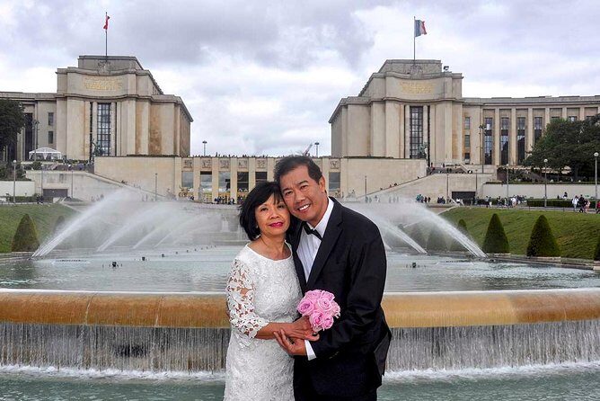 Paris Renew Your Wedding Vows Experience with Professional Photographer - The Ceremony Experience