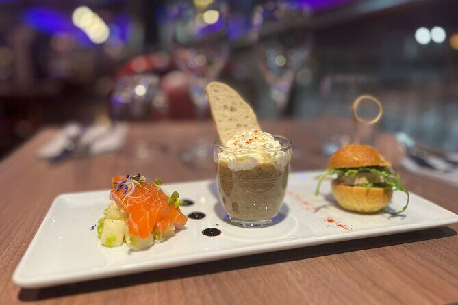 Paris Seine River dinner cruise from Alexandre III bridge - Service and Atmosphere: The Good, the Bad, and the Mixed