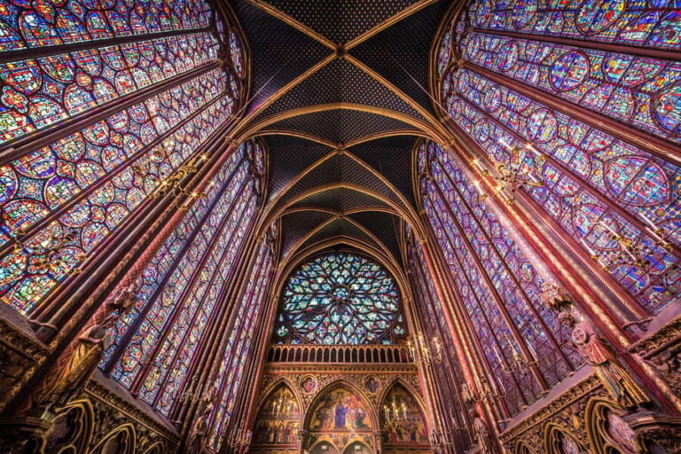 Paris: Walking Tour with Notre Dame or Ste-Chapelle Access - Why This Tour Works for You