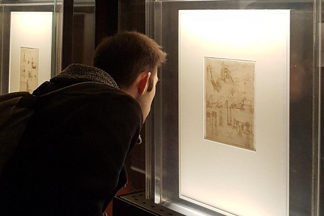 Pinacoteca Ambrosiana and da Vinci's Codex Atlanticus admission in Milan - Exploring the Experience